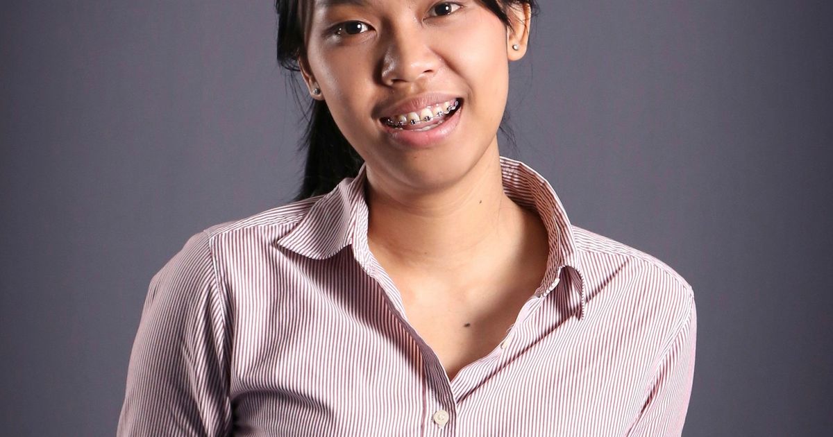 Miss Atcharaphorn Deunklang